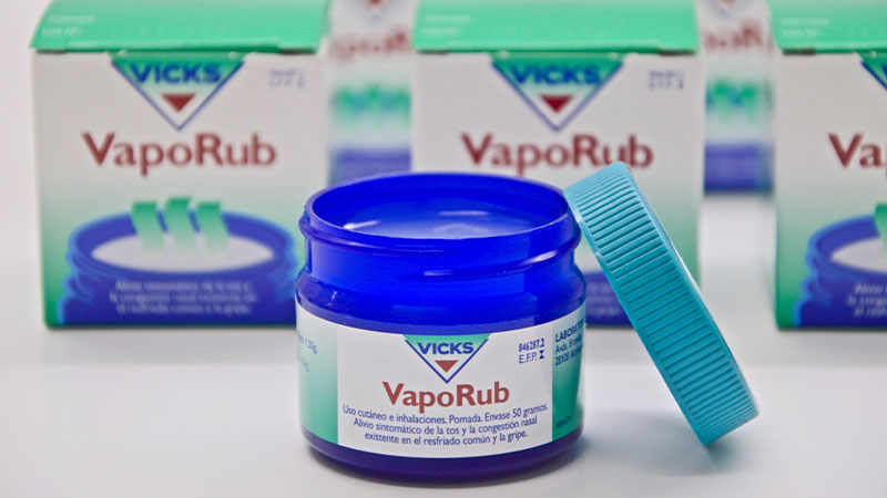 Vicks VapoRub, attenzione agli effetti collaterali | Altroconsumo